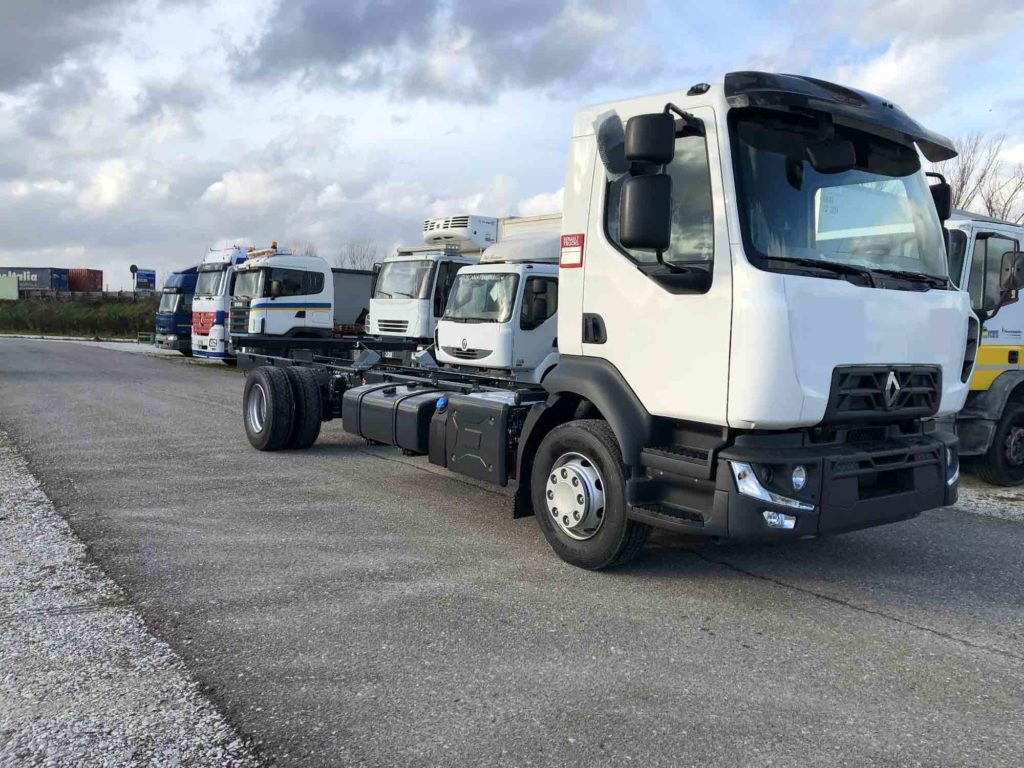 Renault Trucks D 7,5 – 18 T | Toscana Trucks